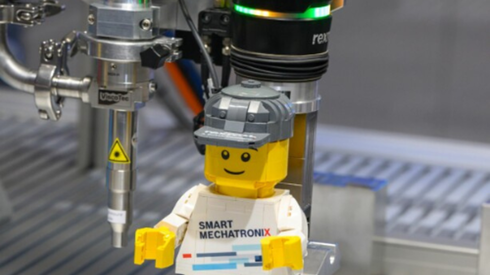 A mechatronika új korszaka – A Smart MechatroniX A modern gyártás és ...