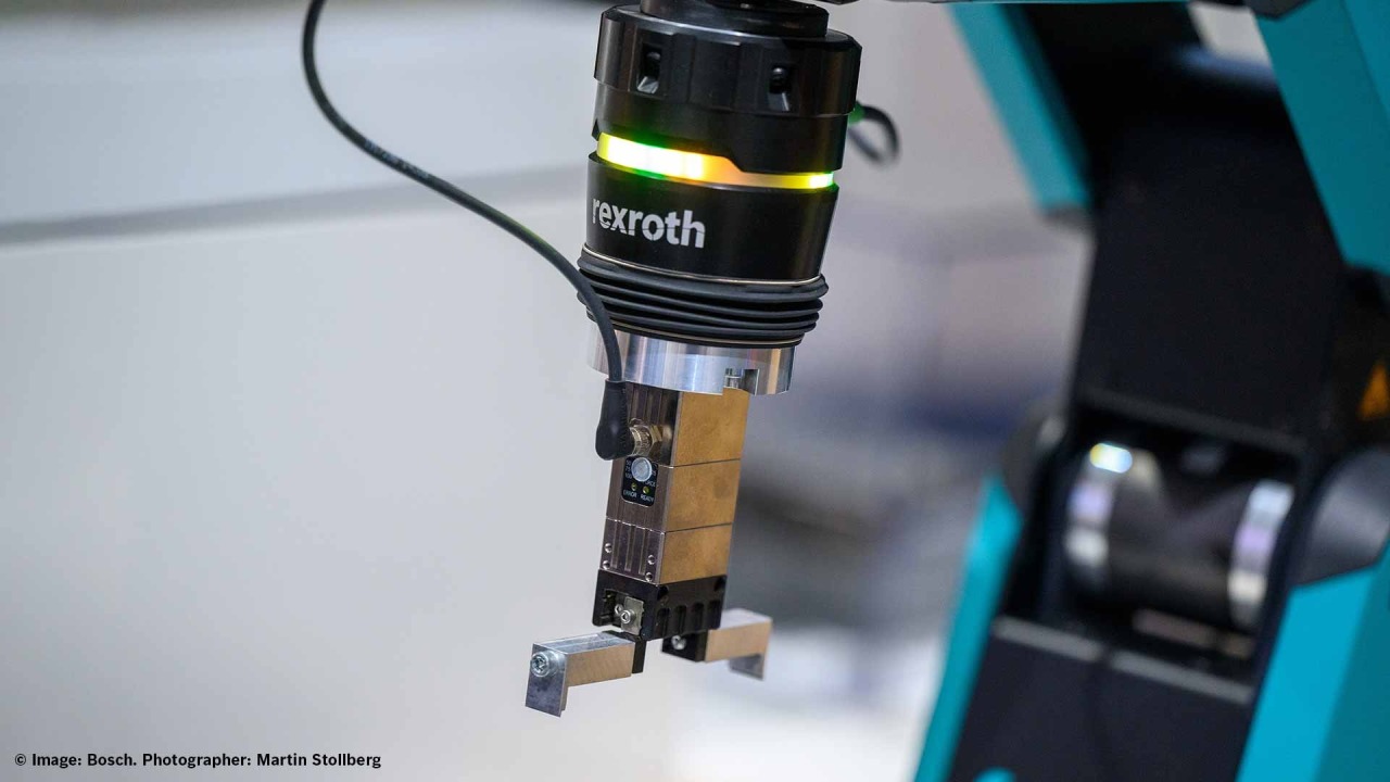 Giving robots a human touch | Bosch Rexroth Global