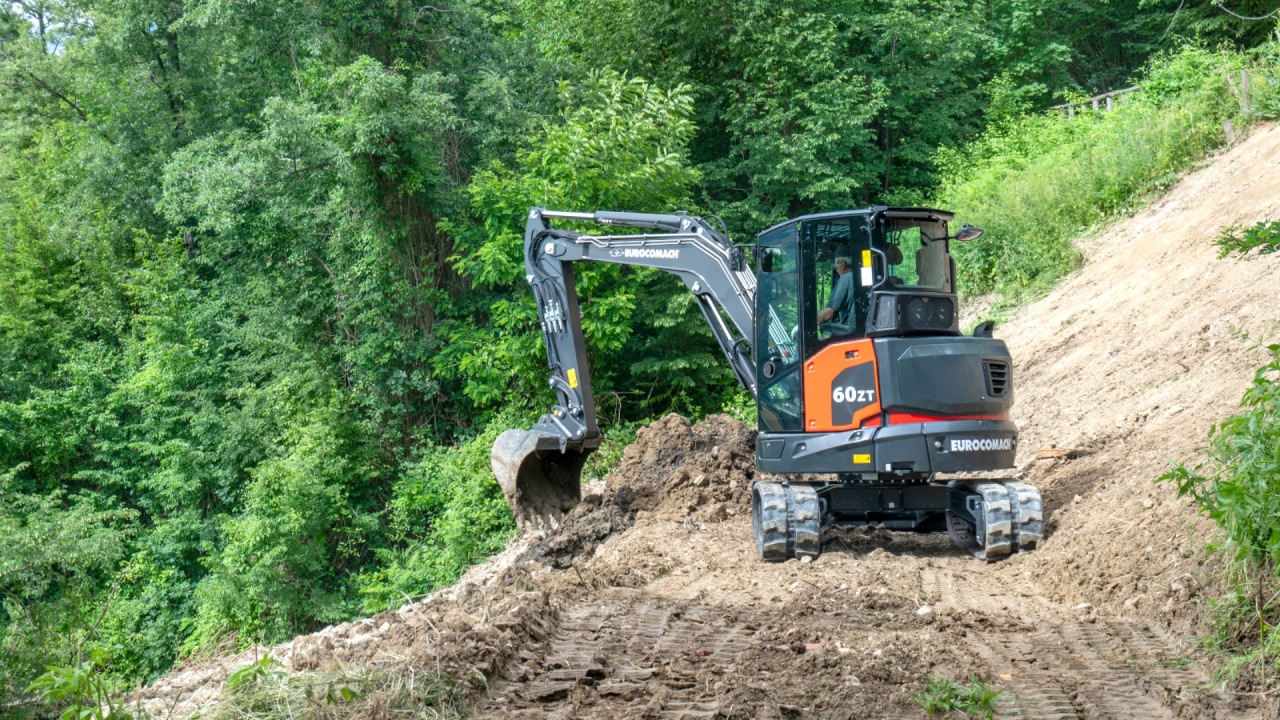 Sampierana moves ahead with Rexroth eOC: electronically controlled ...