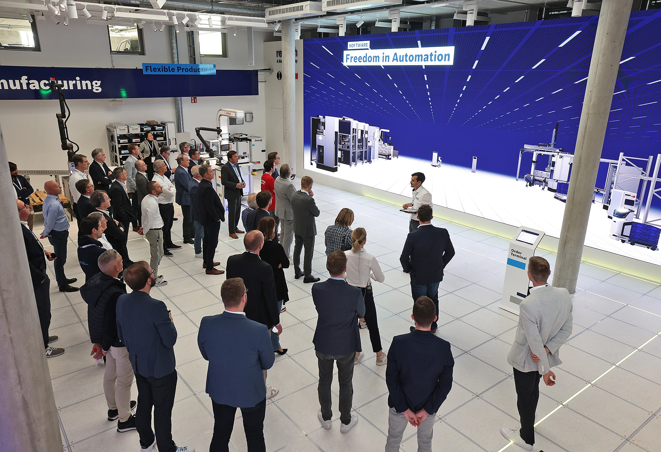 CU.BE Ulm | Customer and Innovation Center | Model Factory | Bosch ...