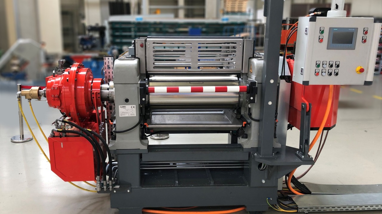 Neuer Hägglunds Antrieb für Gummimaschinen | Bosch Rexroth Österreich